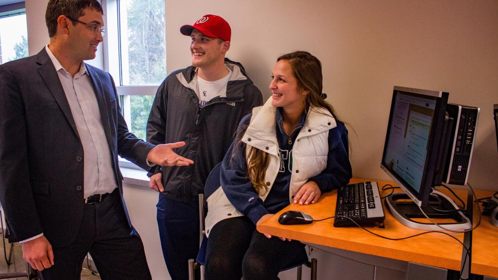 Behrend computer science alum urges students to 'Build their Road-map' | Penn State University